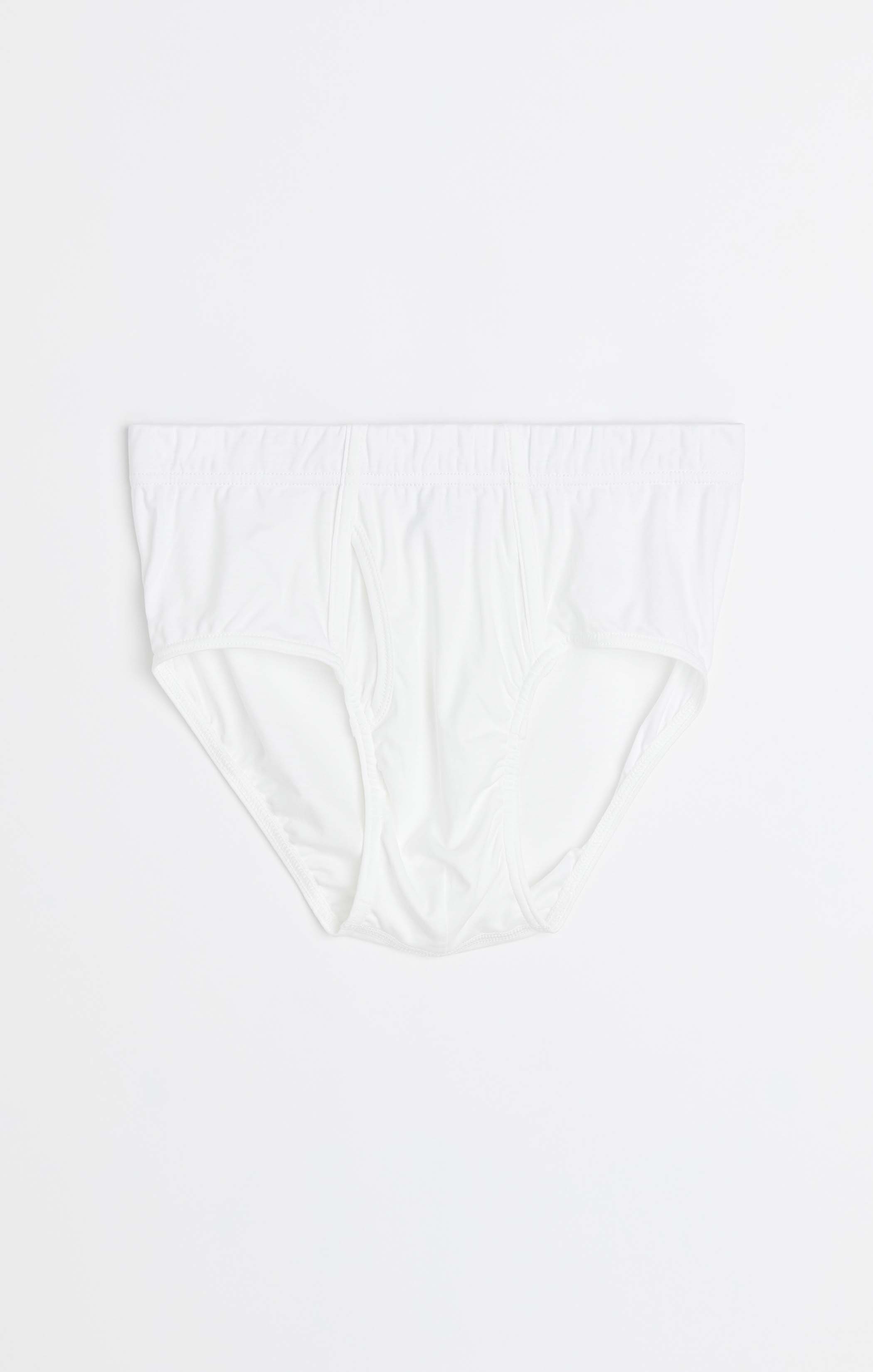 Rio briefs – The White Briefs